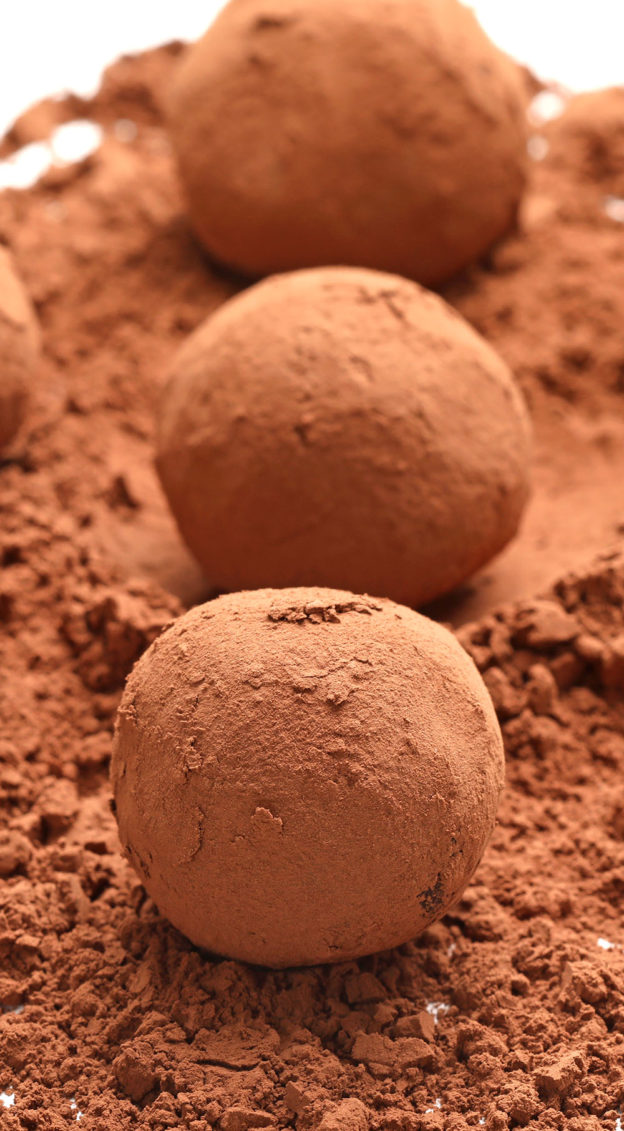 Mexican Hot Chocolate Balls - Cakescottage