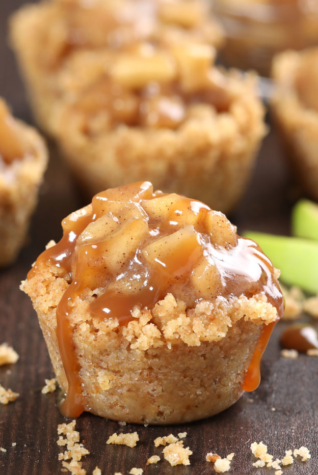 Apple Crisp Bites - Cakescottage